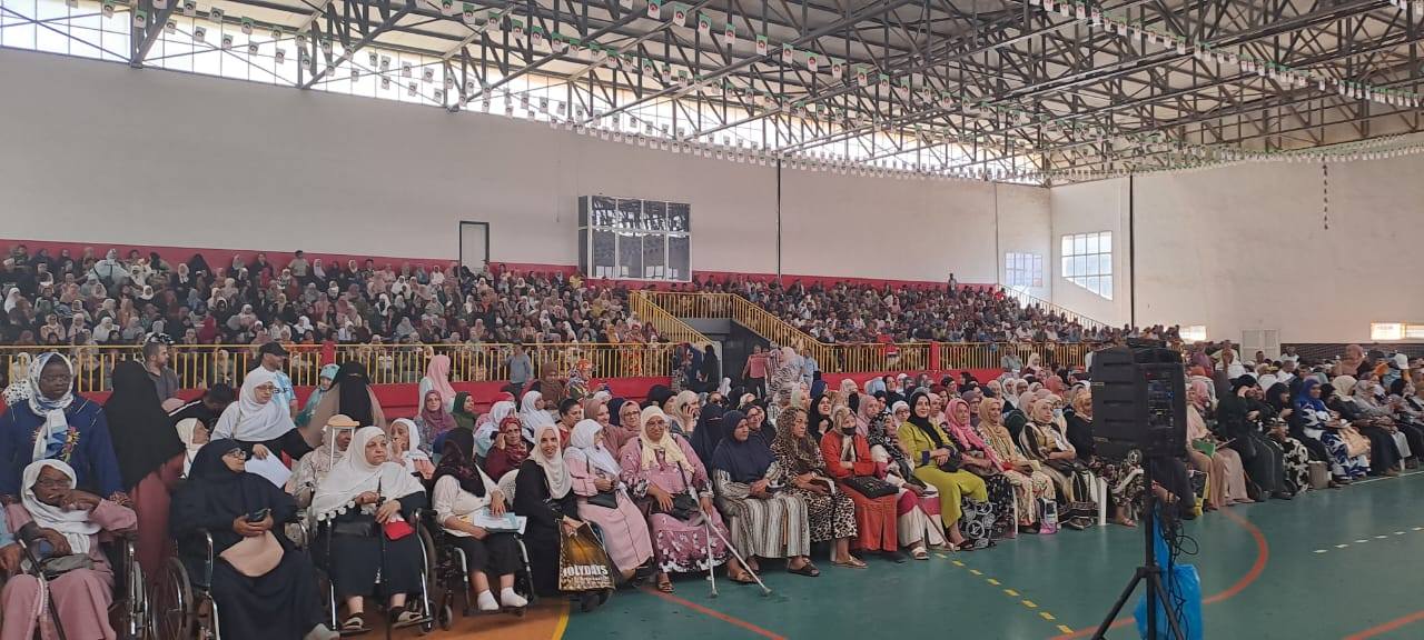 القرعة لتحديد مواقع المستفيدين من الحصص السكنية عبر 13 بلدية بوهران - EDDIWAN